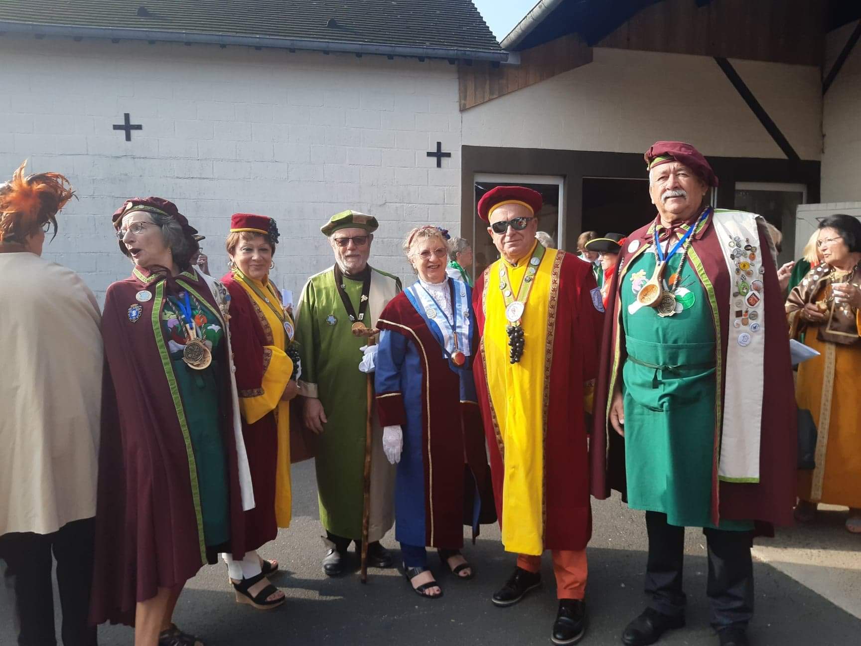28 Août Confrérie du Grand Ordre du Trou Normand des Calvados, Cidres ...